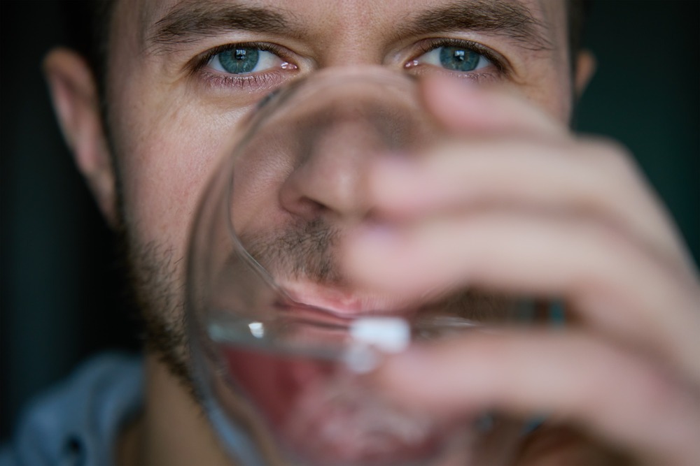 Alcohol and Eyesight: A Deep Dive into the Impact on Vision - Coastal Detox